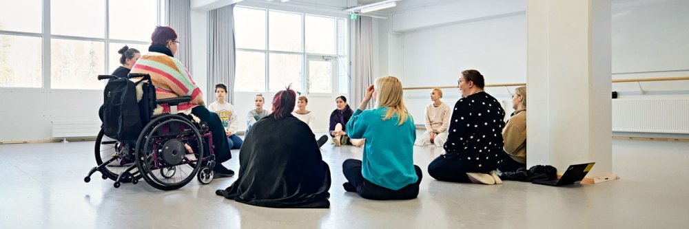 Tanssia kaikenkehoisille - IT-lehti